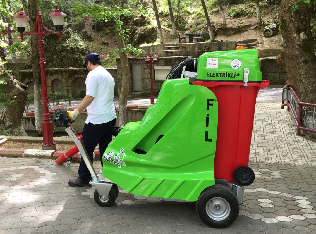 Fil Vacuum Sweeper Manufacturer in India, Vacuum Road Sweeping Machine